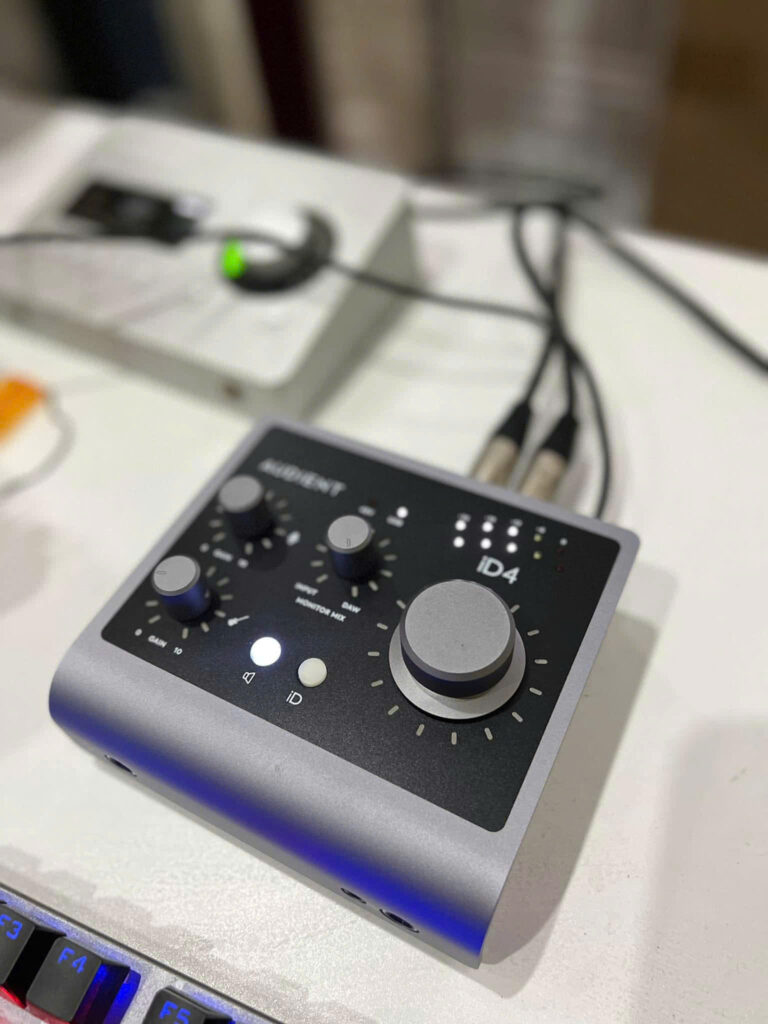 Soundcard Audient iD4 MKII - Thành KRK Shop